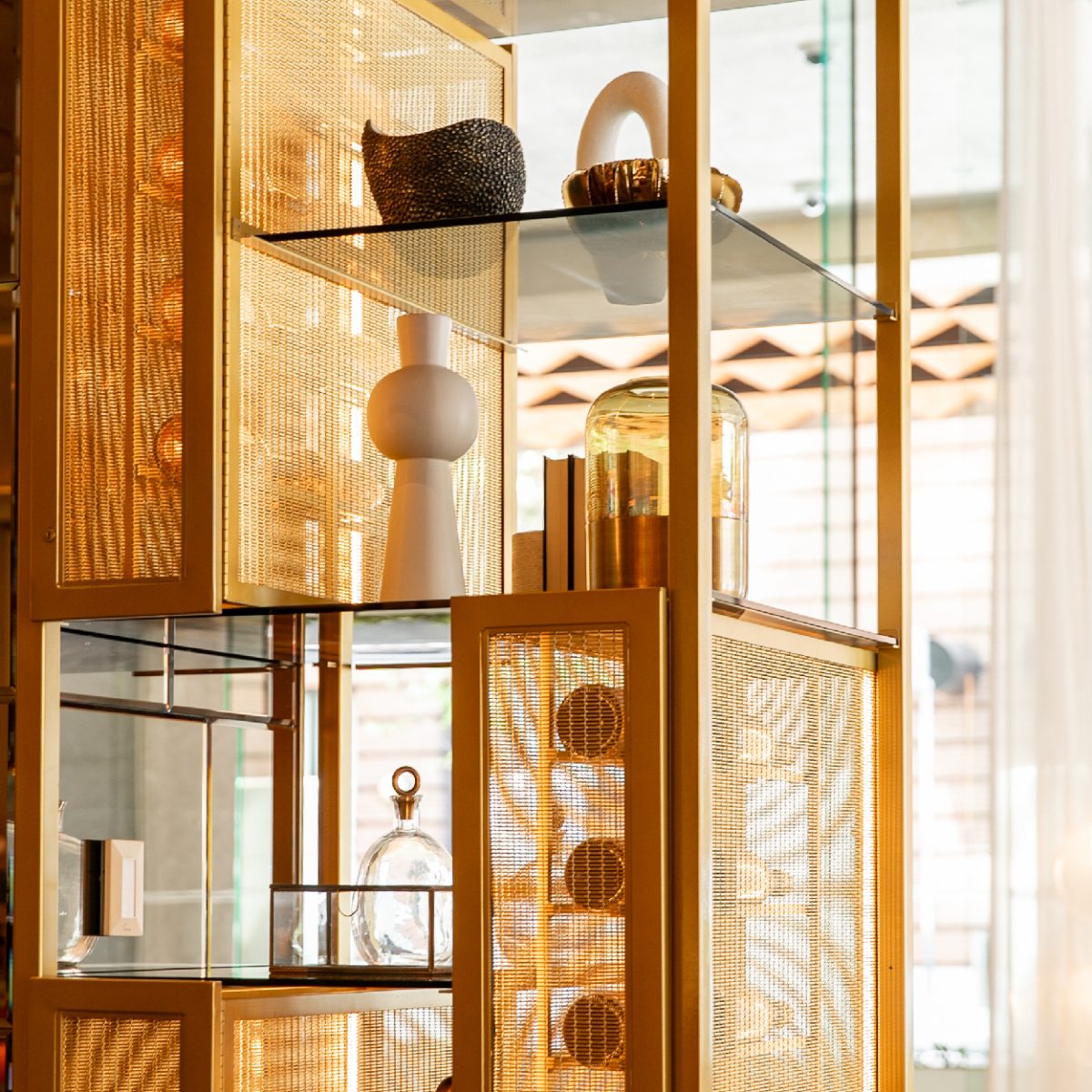 Retail Mesh Design Applications | Amron Architectural